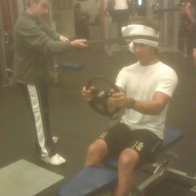 Race Driver Neck Training (& Strengthening Exercises) - FLOW RACERS