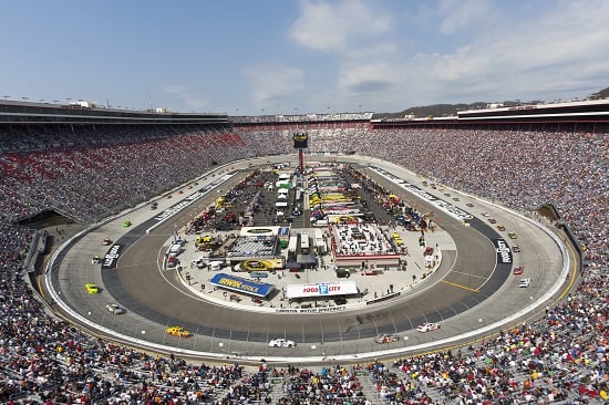 How Fast are NASCAR Tracks? - FLOW RACERS