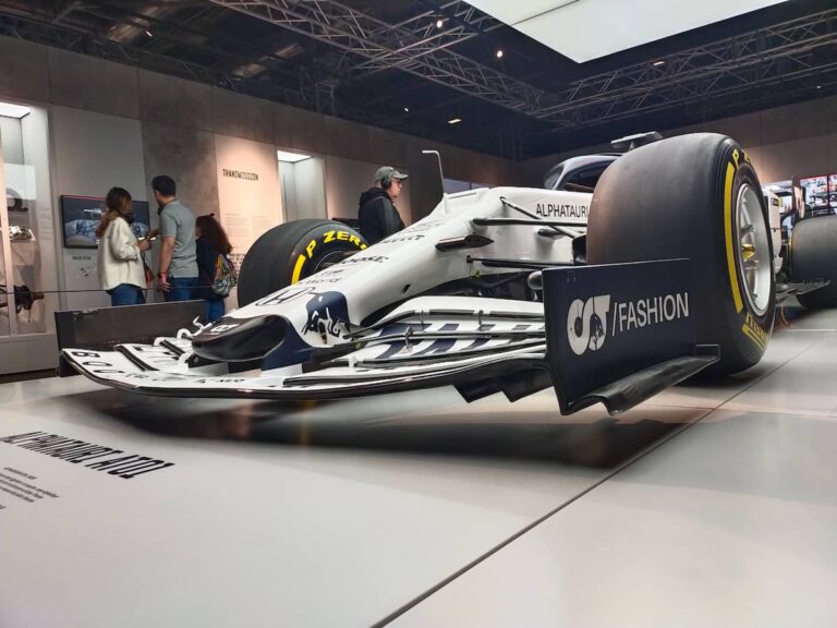 F1 Car Front Wings Explained In Simple Terms - FLOW RACERS